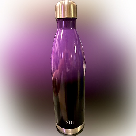 simple modern | Kitchen | 525 Simple Modern 25 Ounce Wave Water Bottle ...